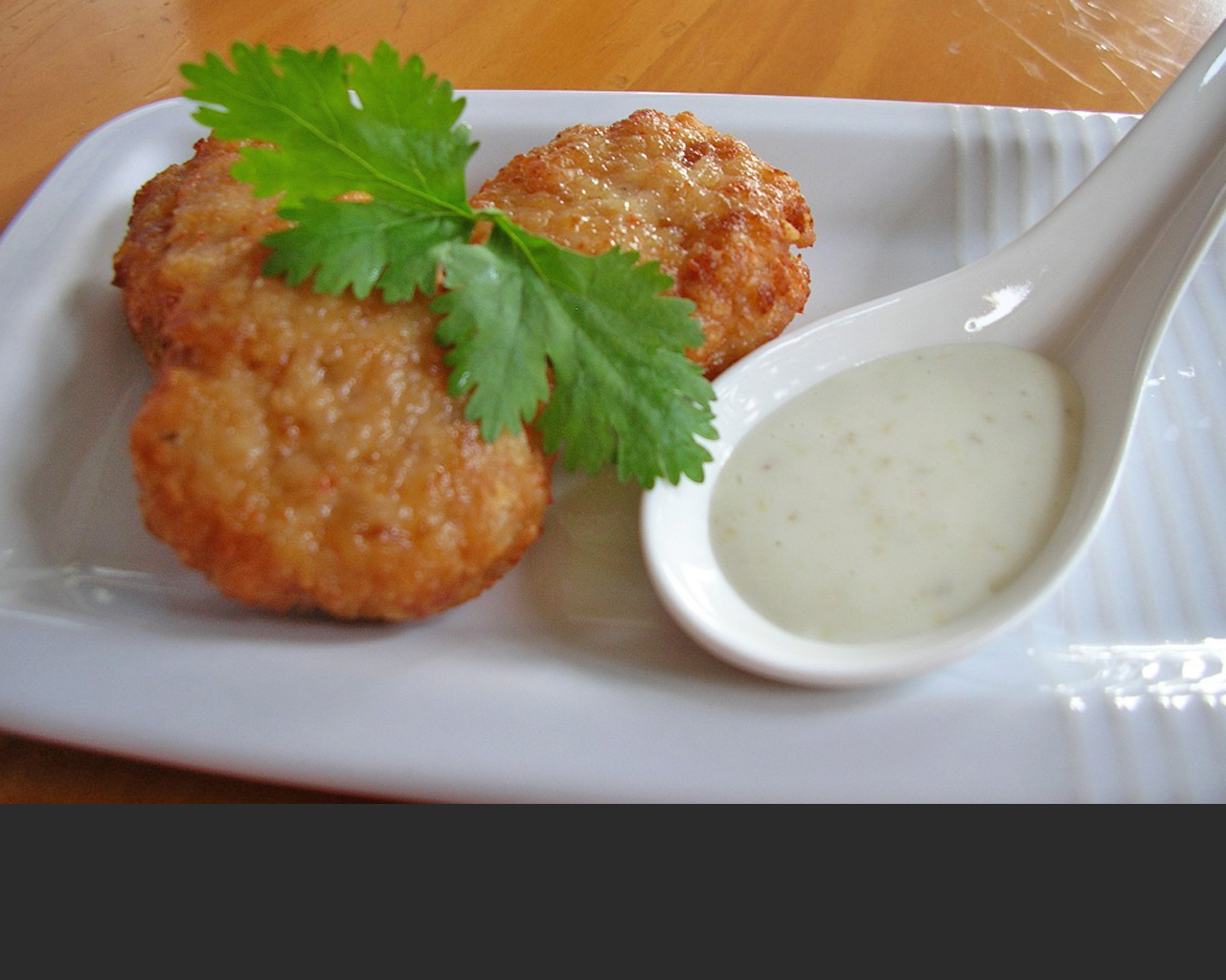 WorldPlatter – brought to you by WORLDFOODSGreen Chilli Crab Cakes ...